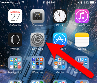 How to Increase the Size of Text and Icons on an iPhone