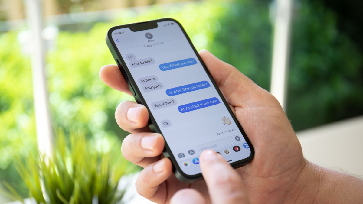 How to See When a Text Message Was Sent on Your iPhone