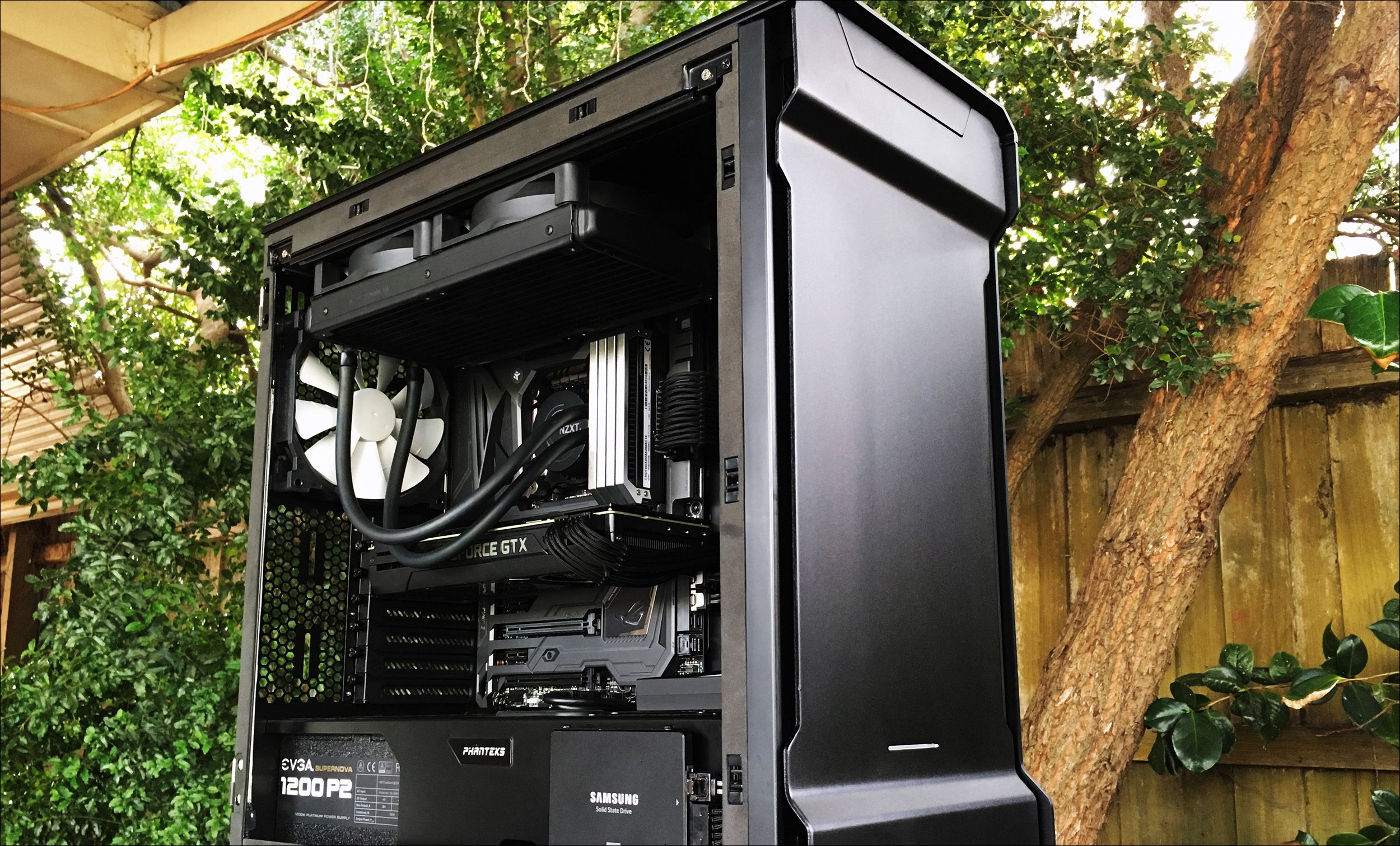 How to Pimp Your Gaming PC: A Guide to Lights, Colors, and Other Mods