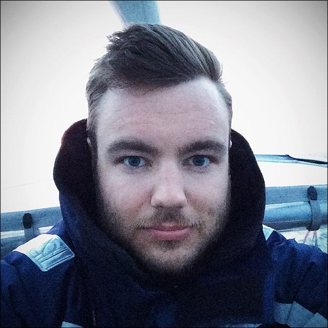 How to Take Good Self-Portraits and Selfies