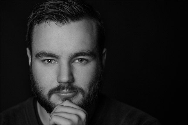 How to Take Good Self-Portraits and Selfies