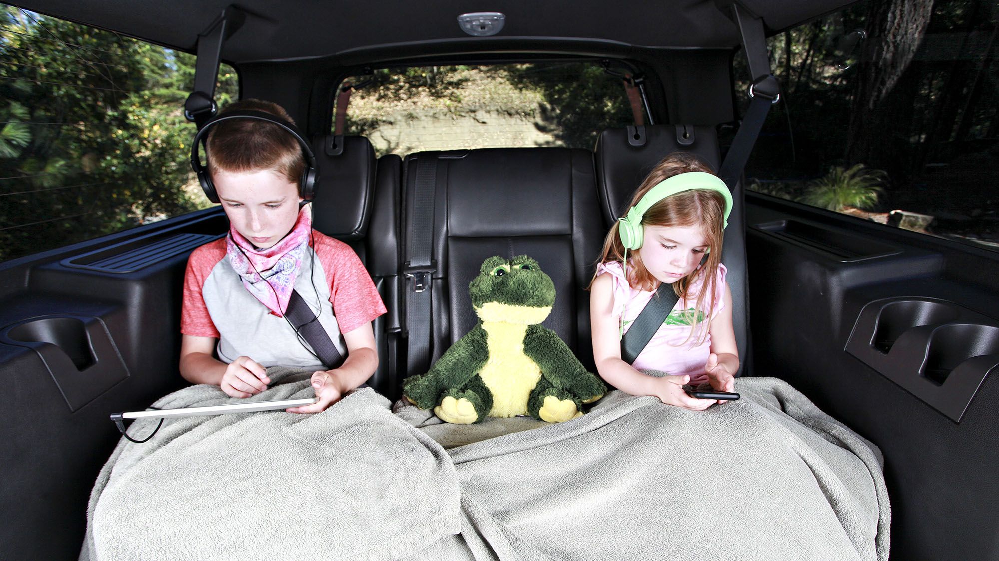 Five Tips and Tricks to Set Up In-Car Entertainment for Your Kids