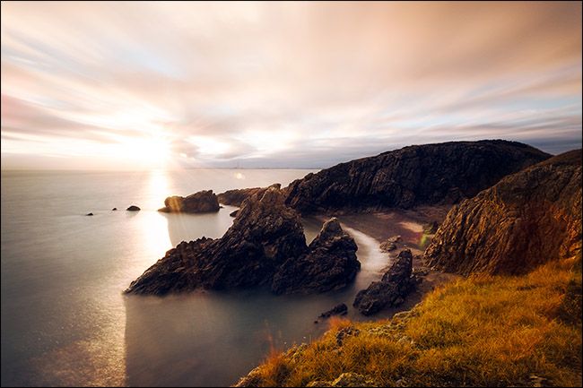 What Camera Settings Should I Use for Landscape Photos?