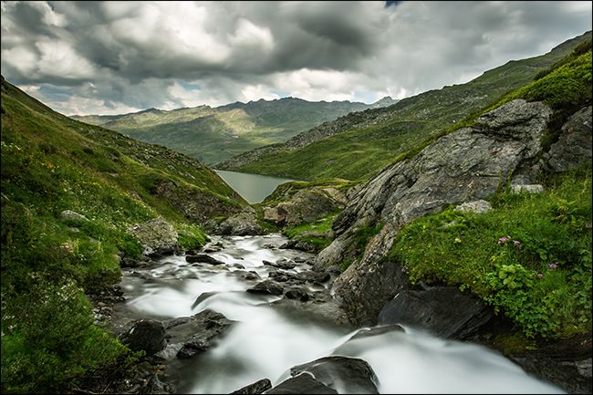 What Camera Settings Should I Use for Landscape Photos?