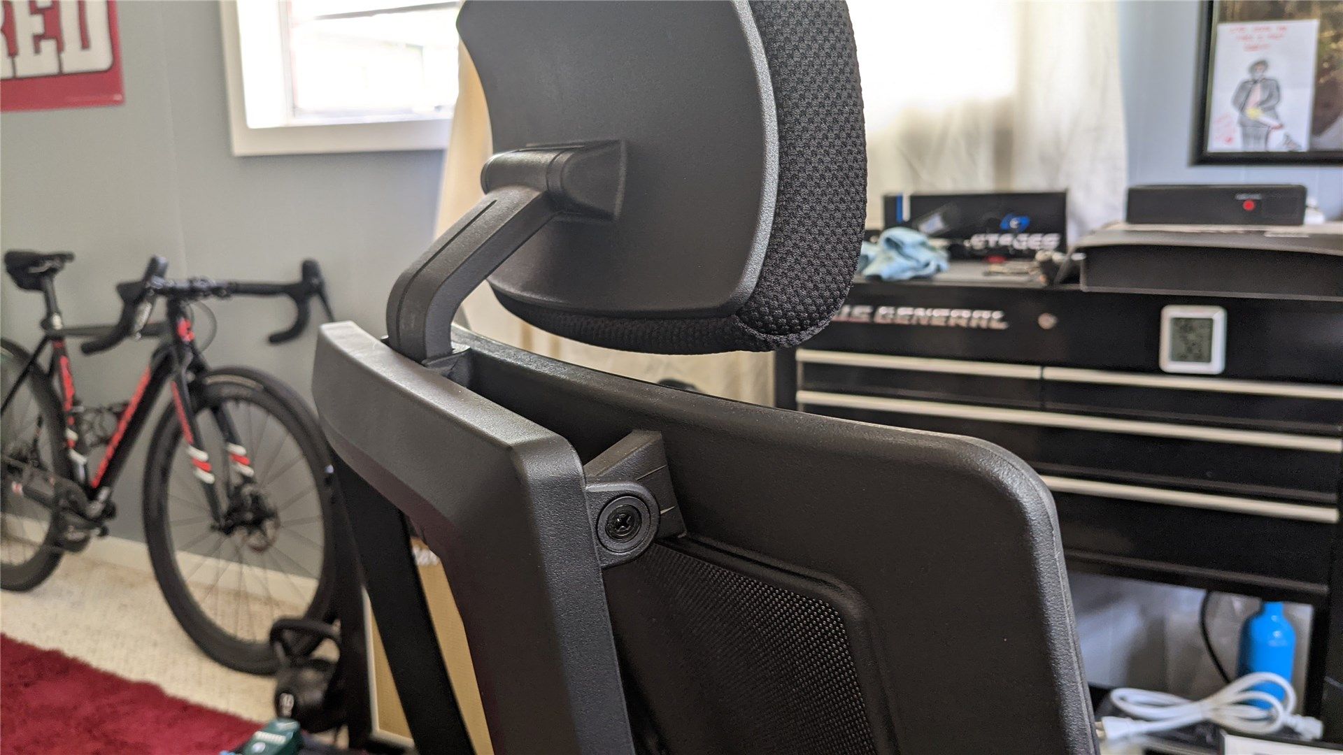 Vari Task Chair Review: Good Ergonomics at an Accessible Price