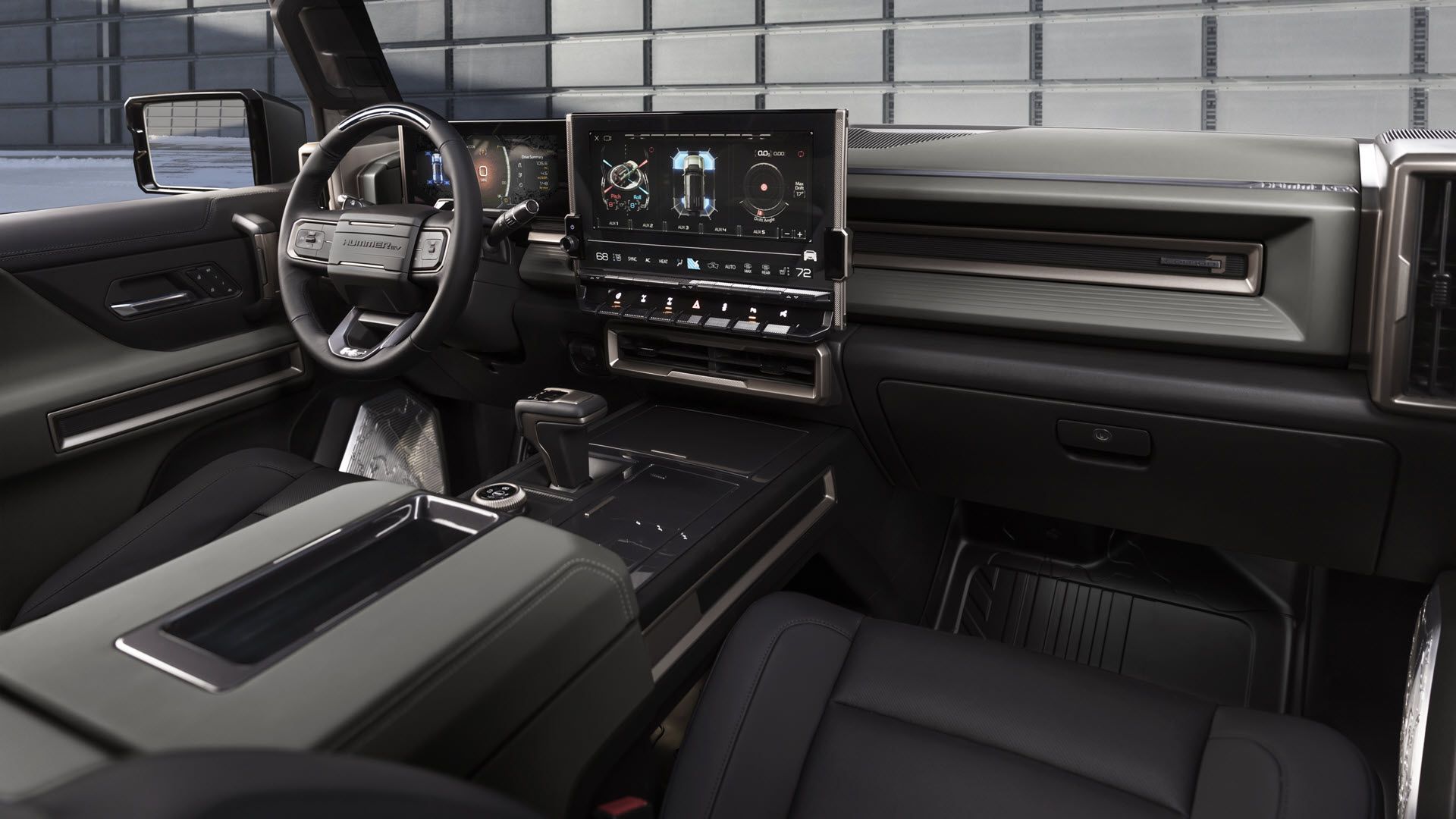 The New Hummer SUV EV Actually Looks Like a Hummer, Starts at $80,000