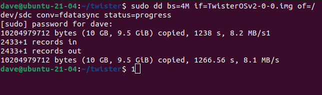 How to Make Your Raspberry Pi Look Like Windows or macOS