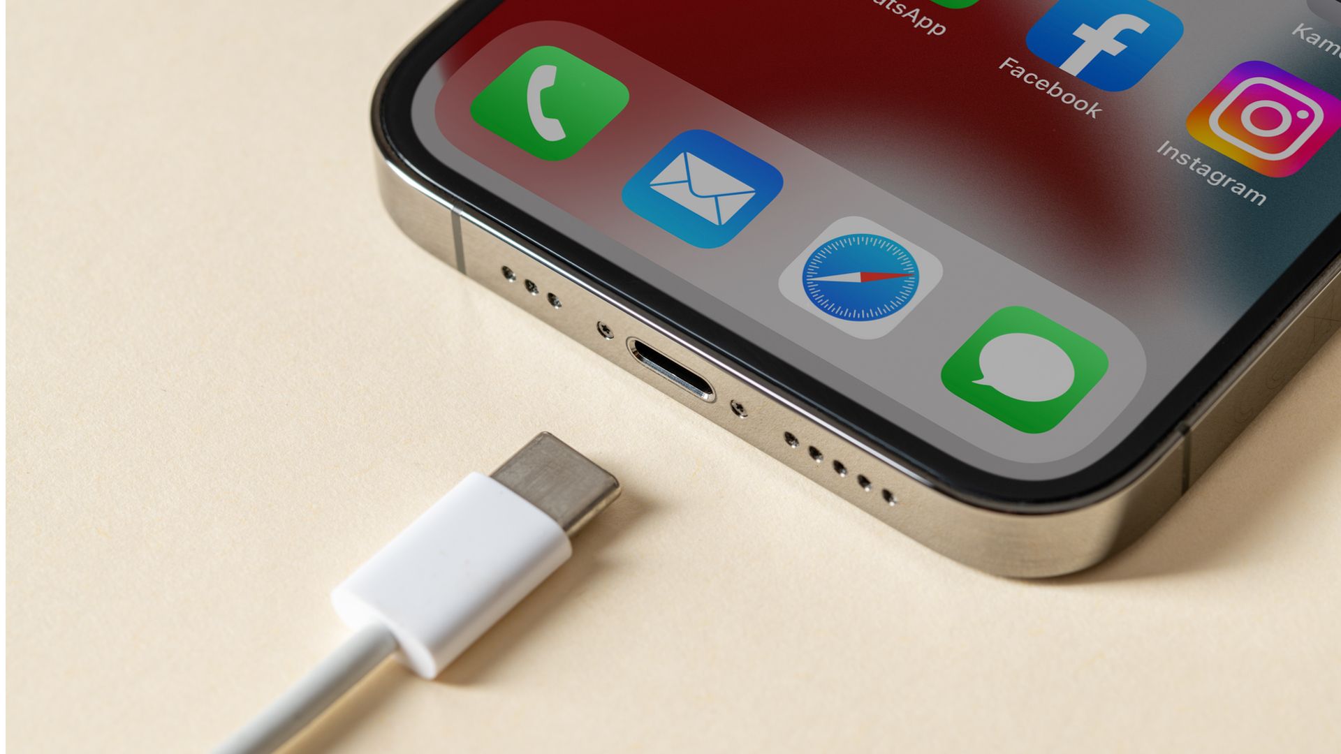 Apple Admits Defeat in Its Fight Against USB-C