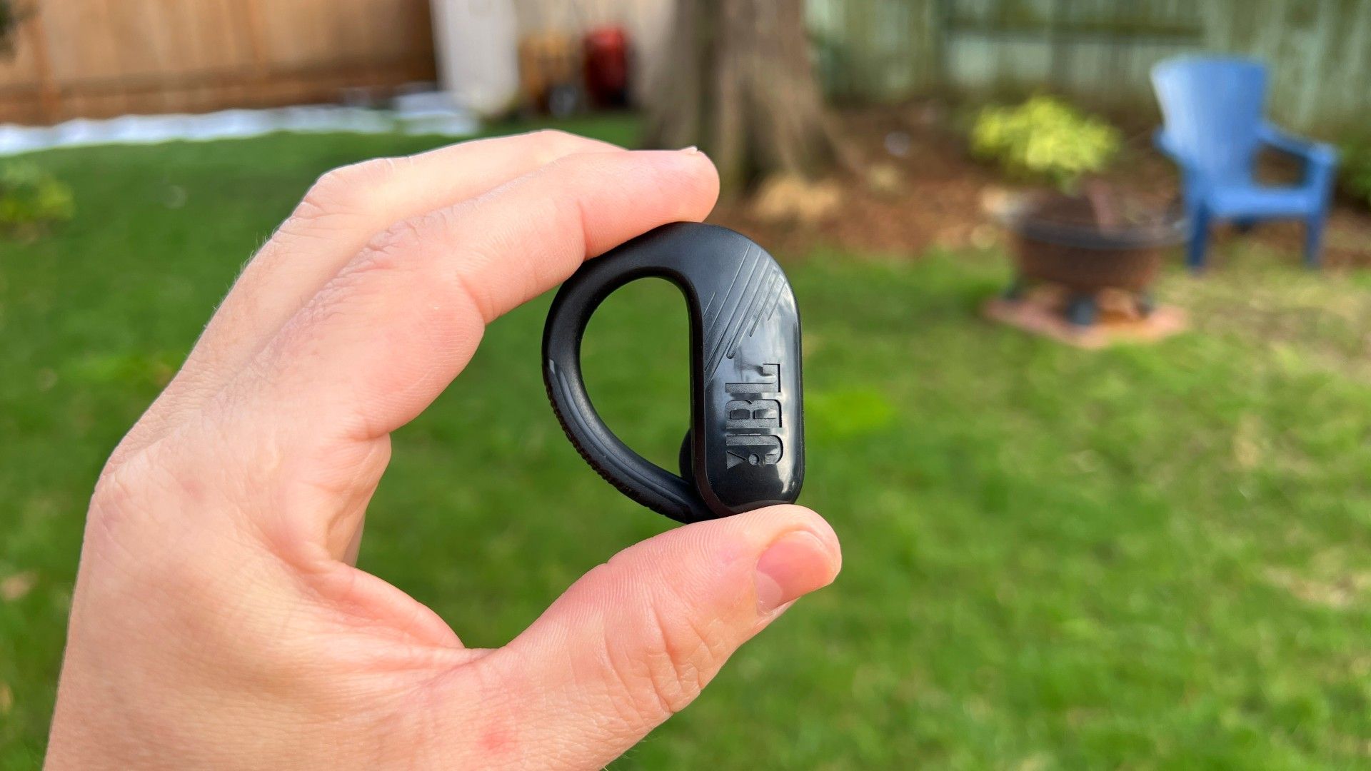 JBL Endurance Peak 3 Earbuds Review: Well-Armed Workout Buds