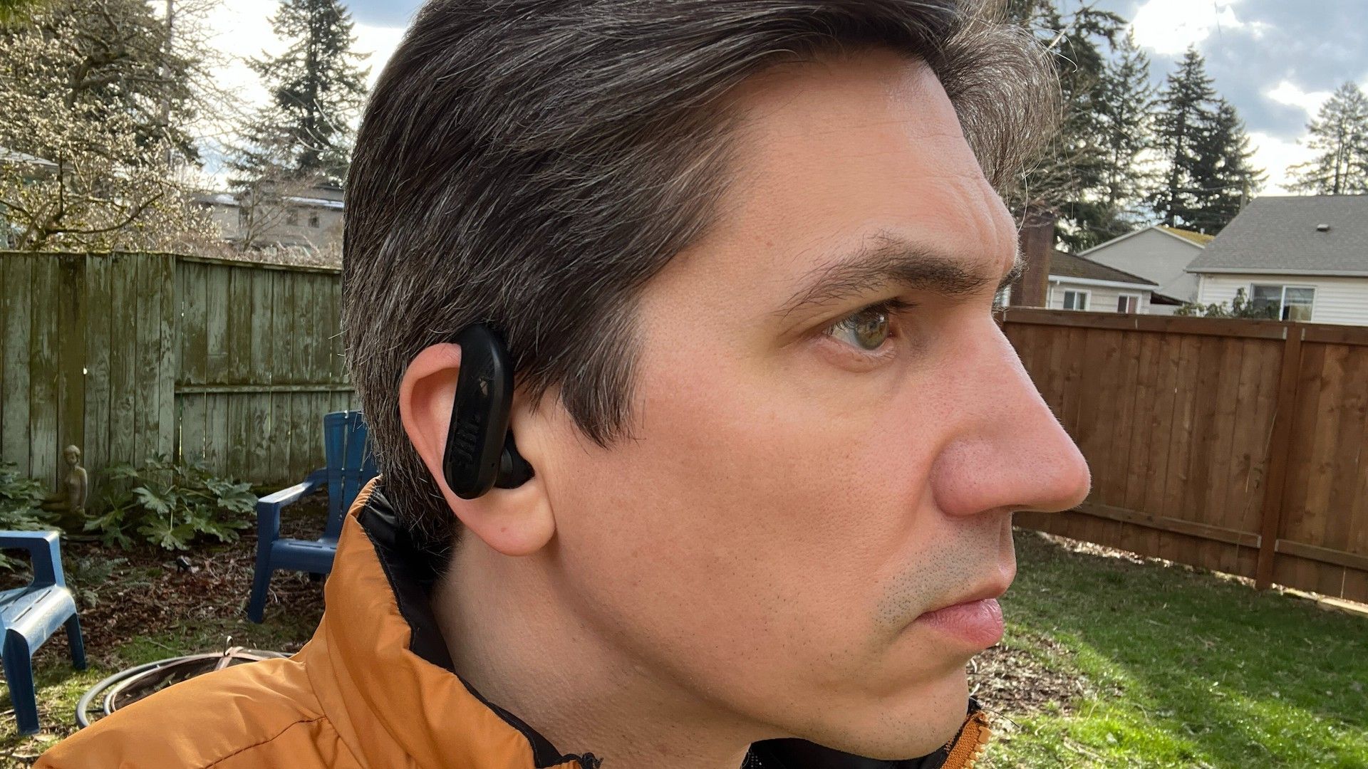 JBL Endurance Peak 3 Earbuds Review: Well-Armed Workout Buds