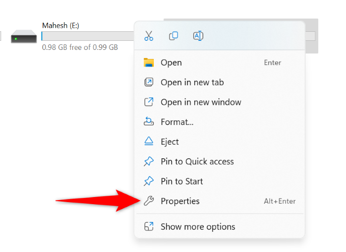 What Is Error 0x80070570 on Windows? (And How to Fix It)