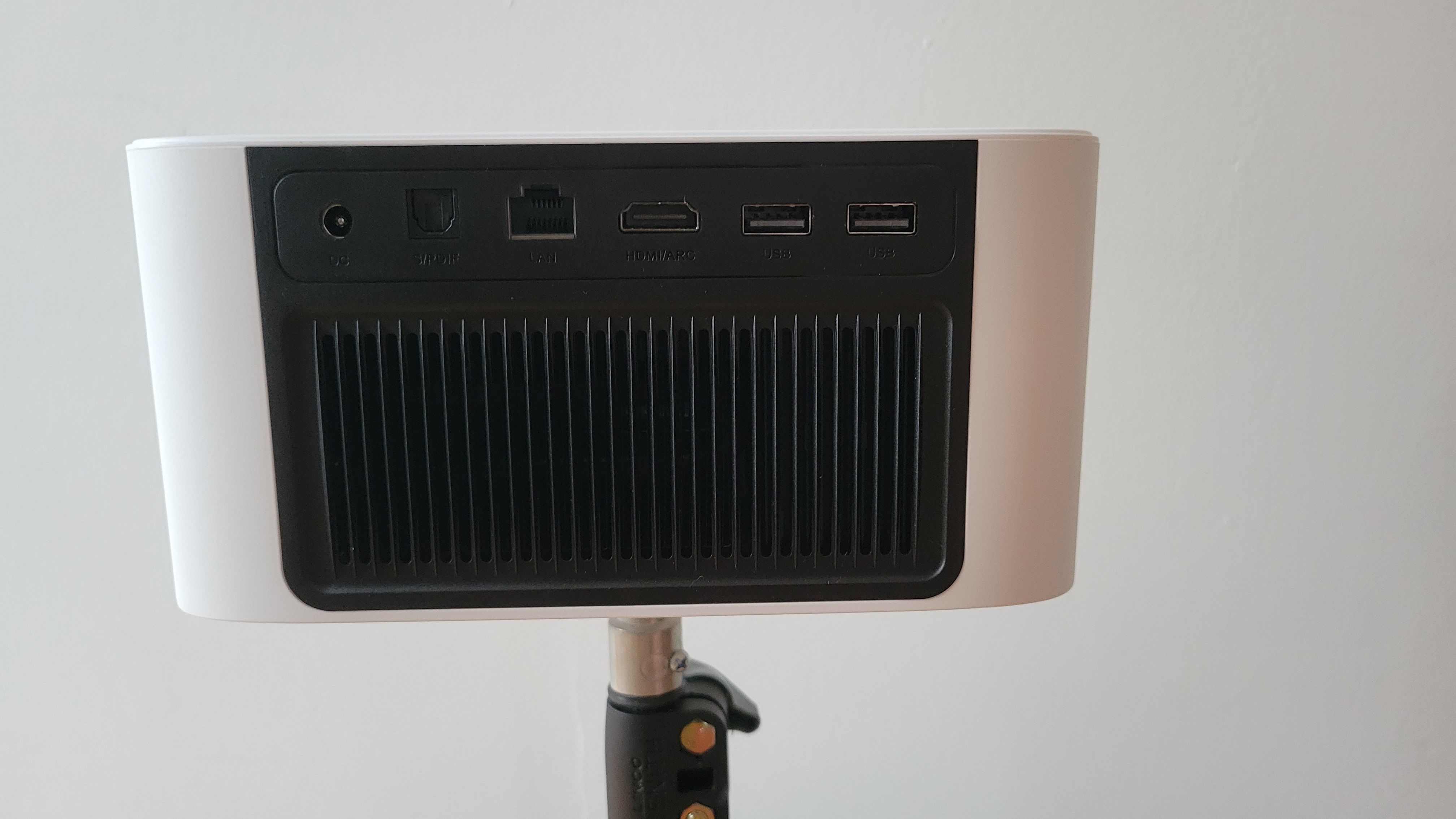 Dangbei Neo Smart Projector Review: A Great Choice at the Right Price