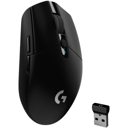 I Switched to a Wireless Gaming Mouse—And It's Fine