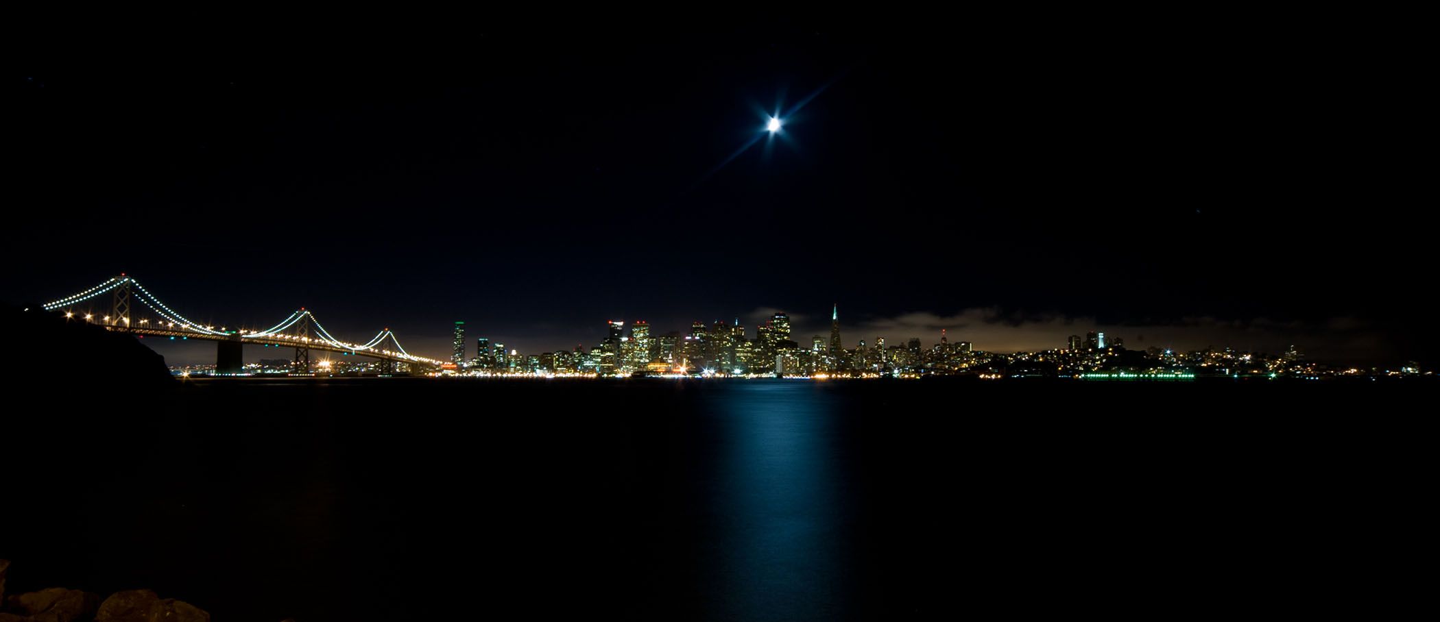 How to Take Spectacular Photos at Night Using Your Smartphone