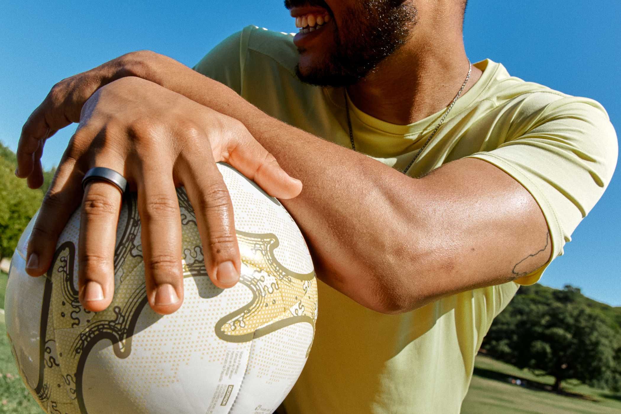 Oura Ring 4 Arrives to Challenge Samsung’s Galaxy Ring