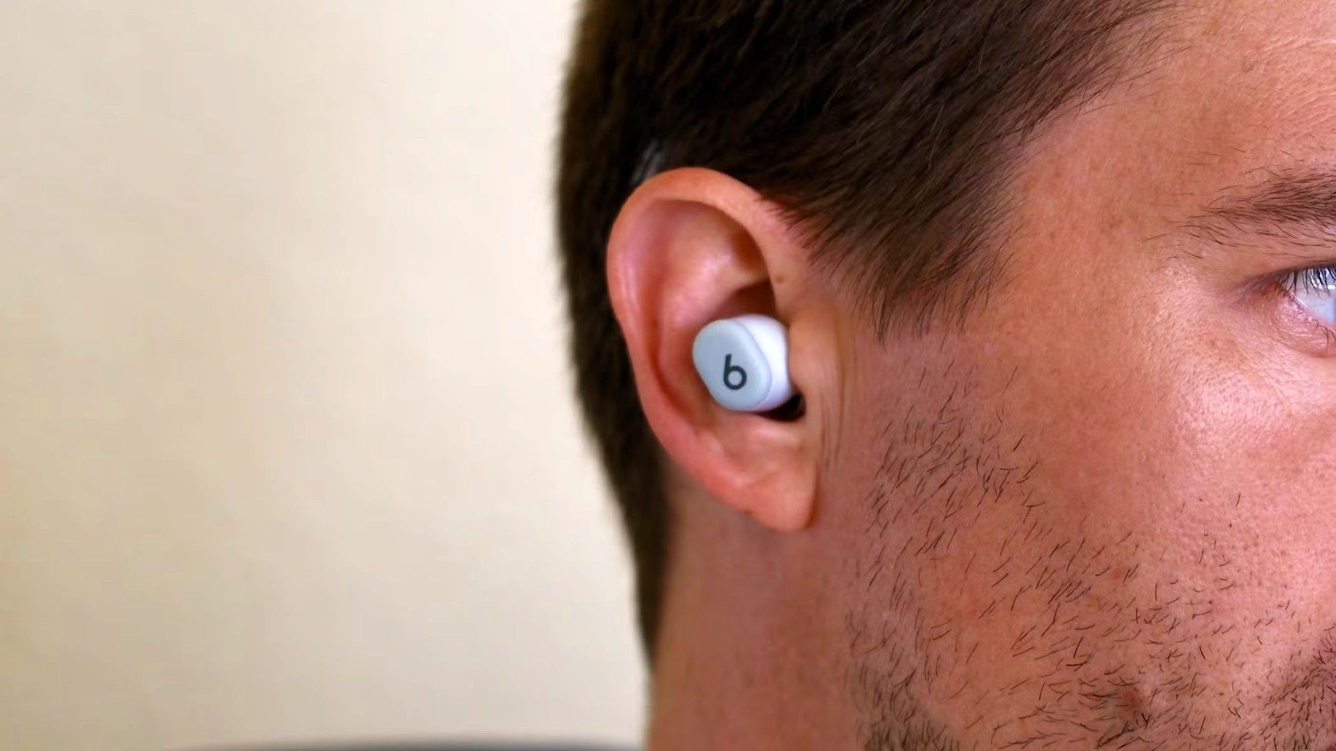 Beats Solo Buds Are Down to $50 Today, a Record Low